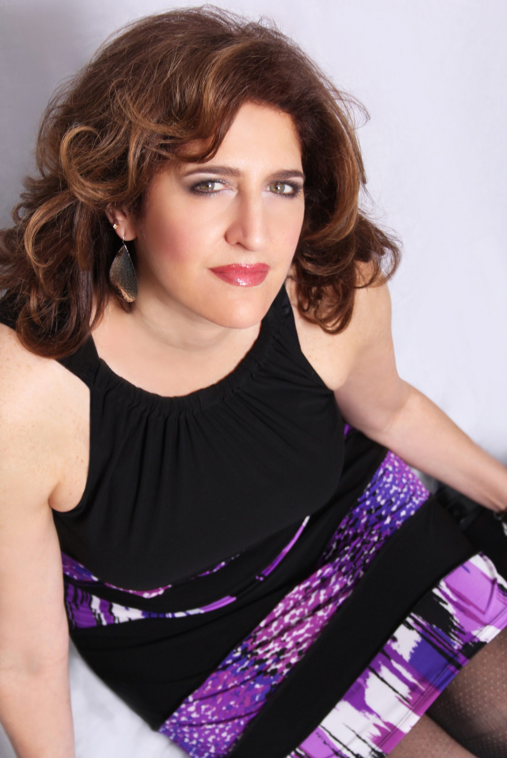 Discover the magic of Ellen Woloshin’s latest album ‘Pop Torch ...